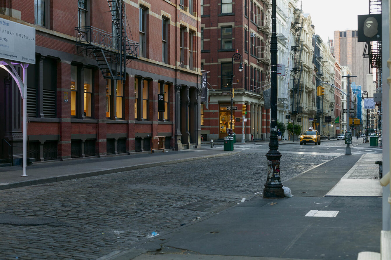 Cosmopolitan Isolation, New York - Photography Chronicle